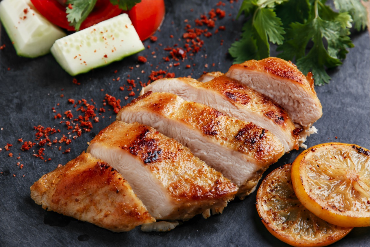 【5分でOK】鶏むね肉を10倍美味しく食べるレシピ【写真あり】 - NESEL